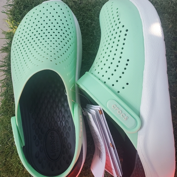 CROCS | Shoes | New Crocs Literide Clog Memory Foam Insole Flexible Up ...
